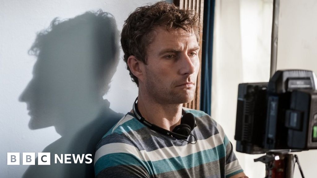 Welsh director Euros Lyn to get Bafta Cymru honour - BBC News