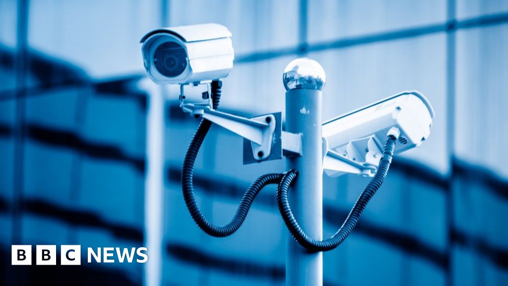 UK spy agencies broke privacy rules says tribunal - BBC News