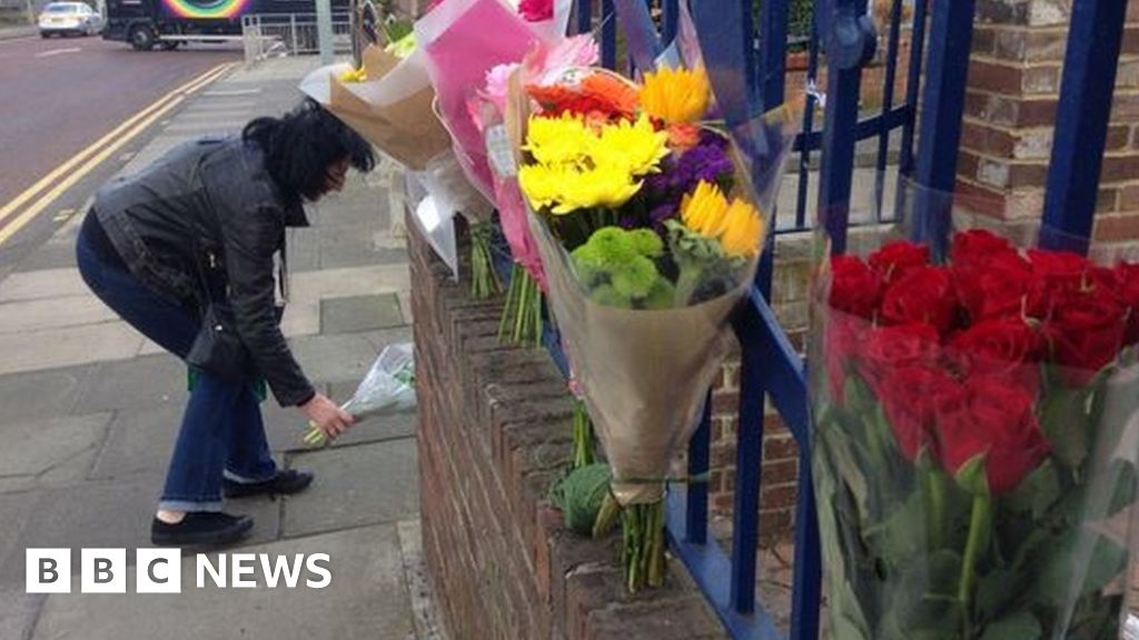 South Shields suspected hit-and-run: Man, 20, dies at scene - BBC News
