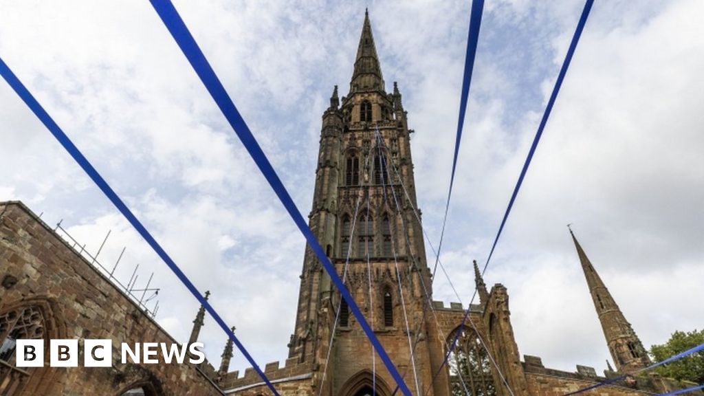 Ribbons join faith buildings in Coventry City of Culture - BBC News