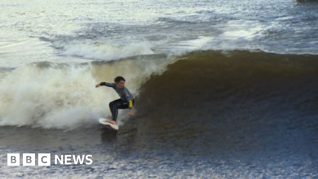 Surf Snowdonia hotel plans face choppy waters - BBC News