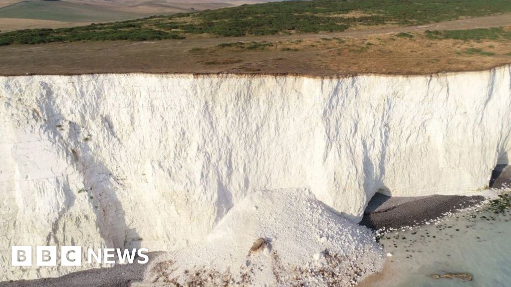 Birling Gap beach closed after 'significant' cliff fall - BBC News