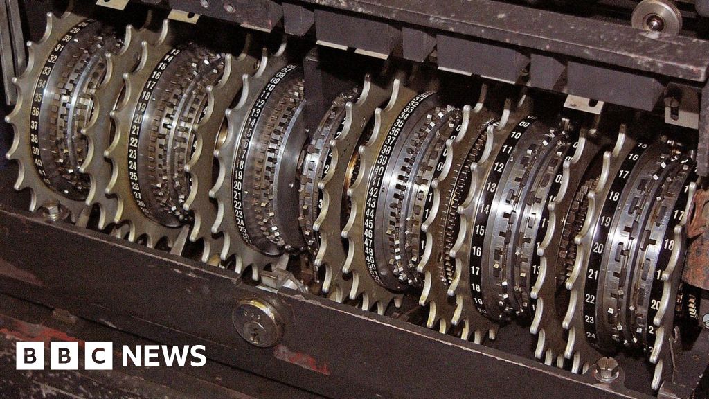 Virtual memorial for WW2 code-cracker - BBC News