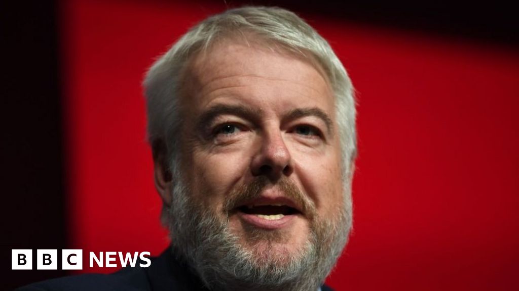 Carwyn Jones 'should have been shown Brexit deal' - BBC News