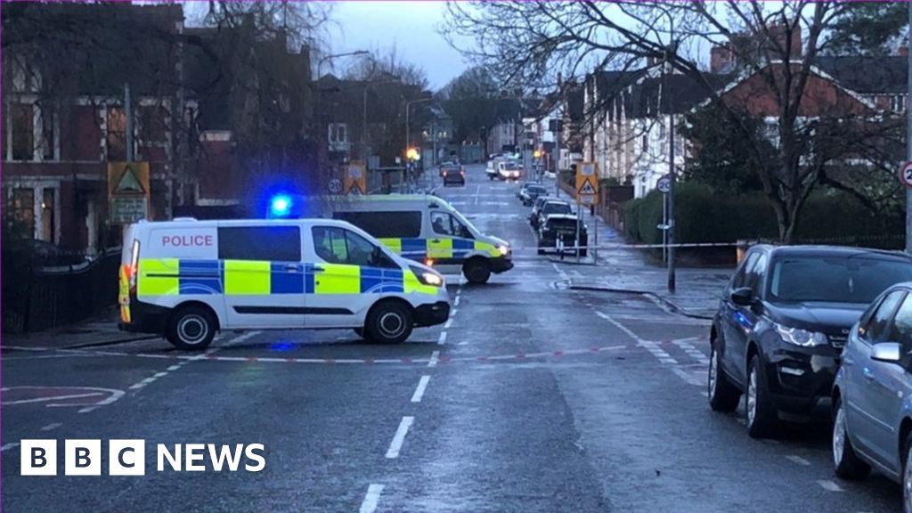 Penylan murder probe launched after man's body found - BBC News