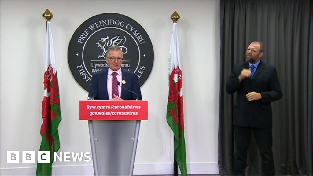 Covid: Wales should prepare for 'quite a difficult winter' - BBC News