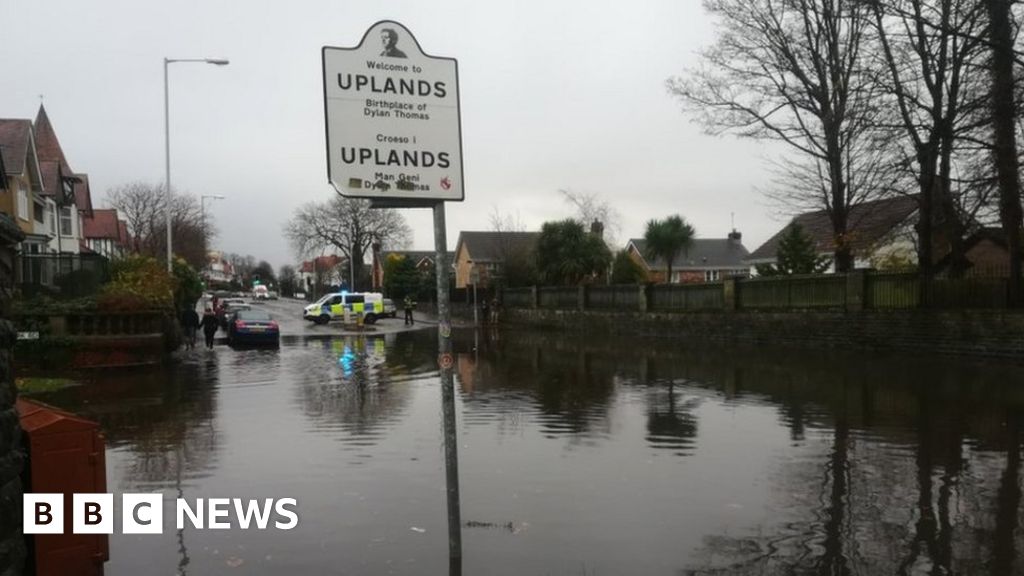 Coastal and river flood warnings issued around Wales