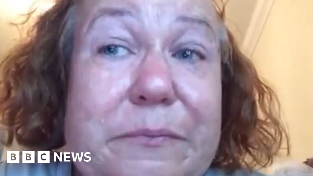 Comedian 'humiliated' for using disabled space on train - BBC News