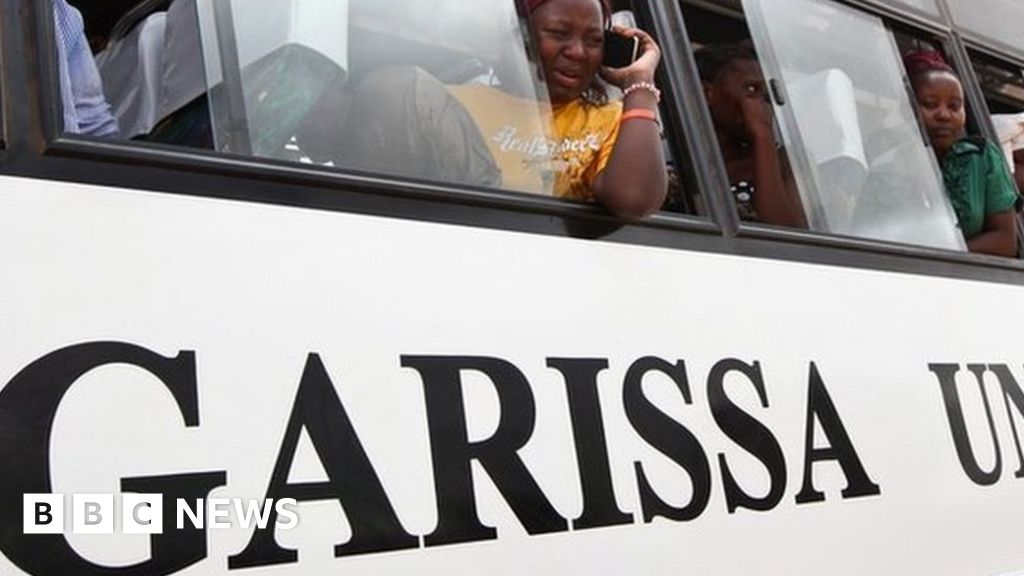 Garissa attack: Kenyans call for university to reopen - BBC News