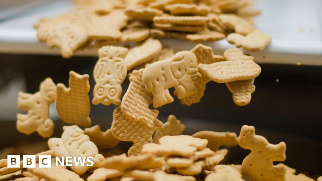 New EU tests to tackle 'rip-off' food complaints - BBC News