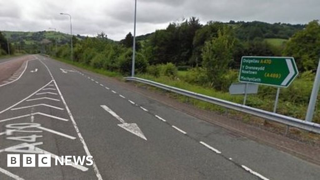 Bid for more A470 lay-bys in Powys rejected - BBC News