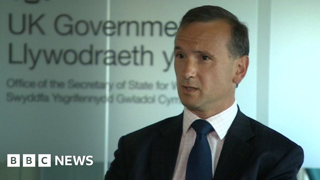 'No plot' from UK party to oust ex-Welsh Tory leader - BBC News