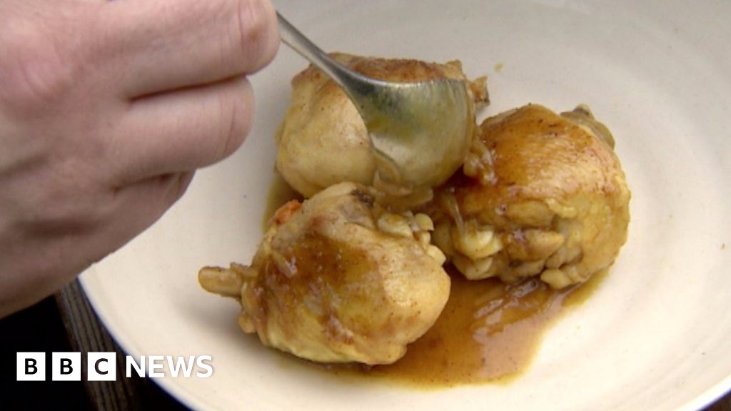 How to cook a 200-year-old curry - BBC News