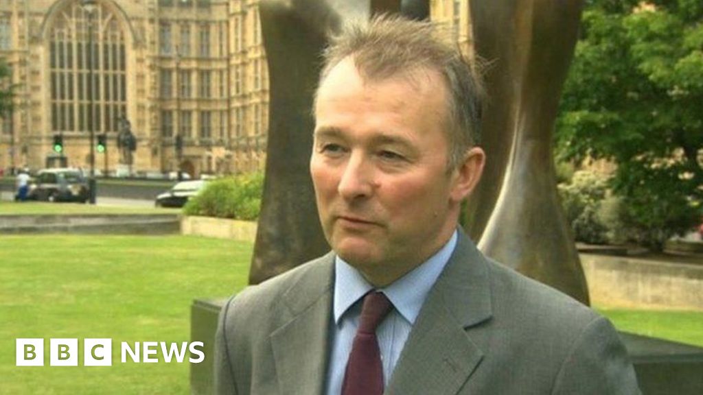 Welsh backbench Tory Simon Hart urges party 'calm' - BBC News