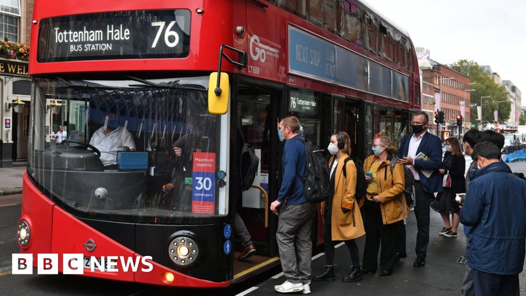 Bus drivers: About 2,000 Unite members strike over pay and conditions