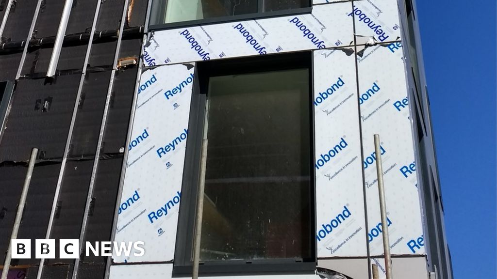 Grenfell Tower: Same cladding on Newcastle student flats - BBC News