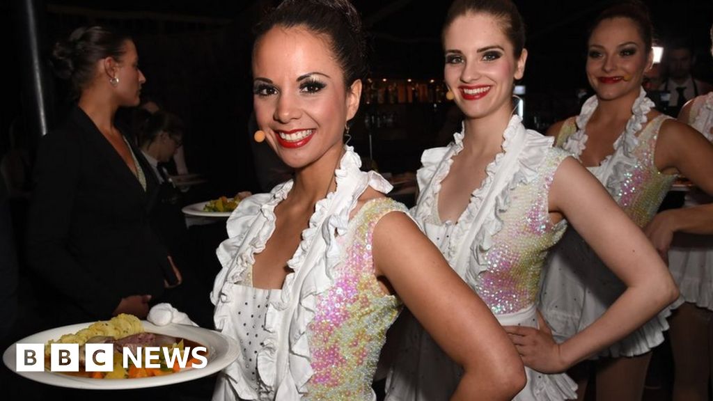 Tipping: A guide to who gets what and how much - BBC News