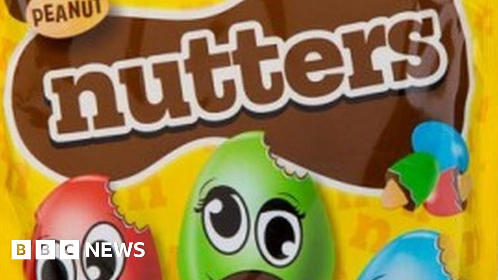 Poundland Nutters: Mental health row over 'offensive' sweets - BBC News