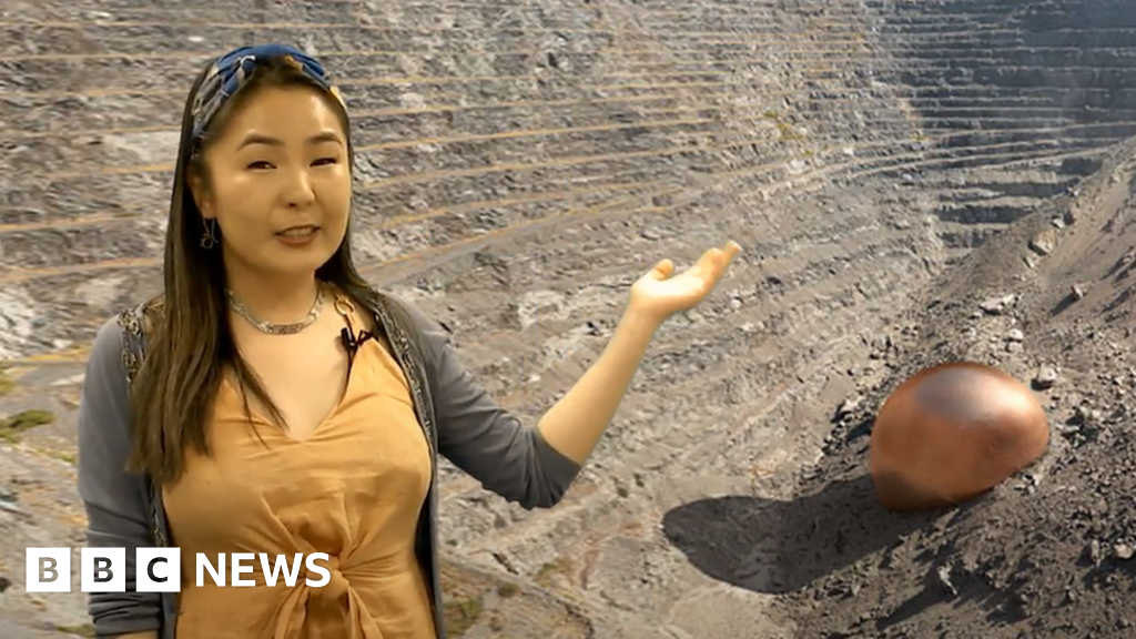 COP28: Oxford students win prize for mine alert system - BBC News