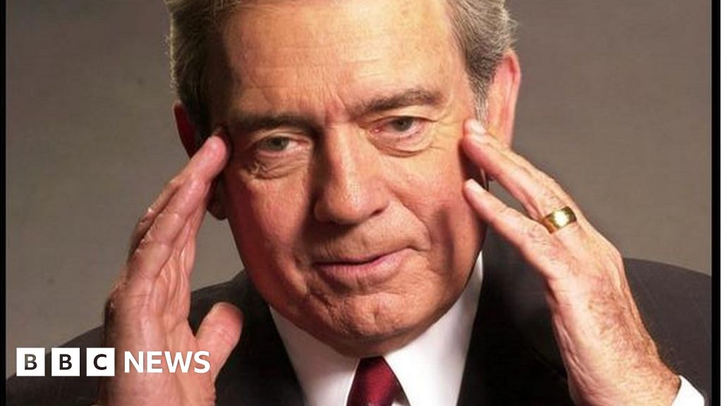 Veteran US reporter Dan Rather raises Watergate spectre - BBC News