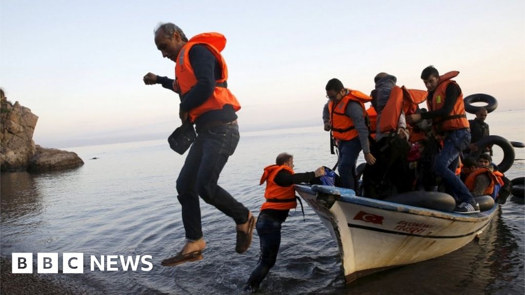 Migrant crisis: Middle classes on the move - BBC News