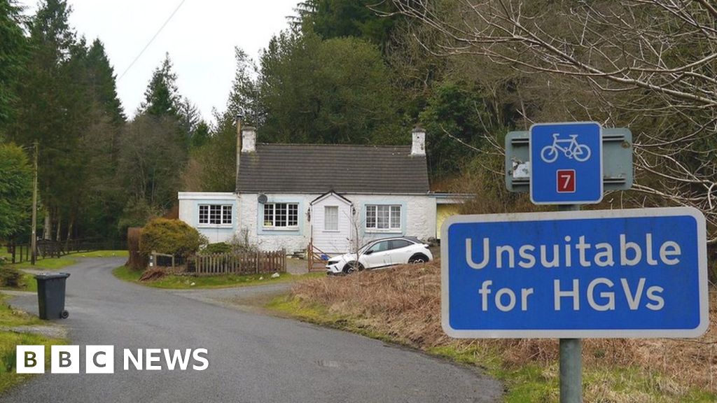 Galloway mining exploration work sparks resident concerns - BBC News