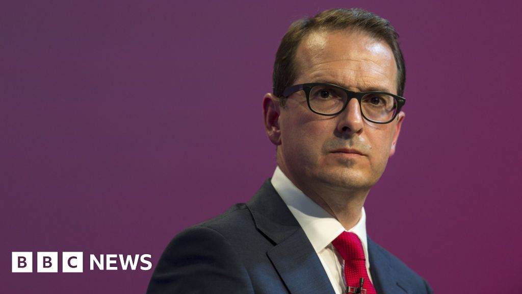 Anti-Brexit MP Owen Smith 'considering' quitting Labour - BBC News