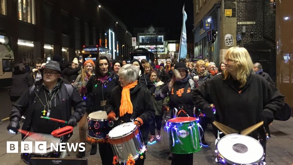 Newcastle women stage 'reclaim the night' march - BBC News