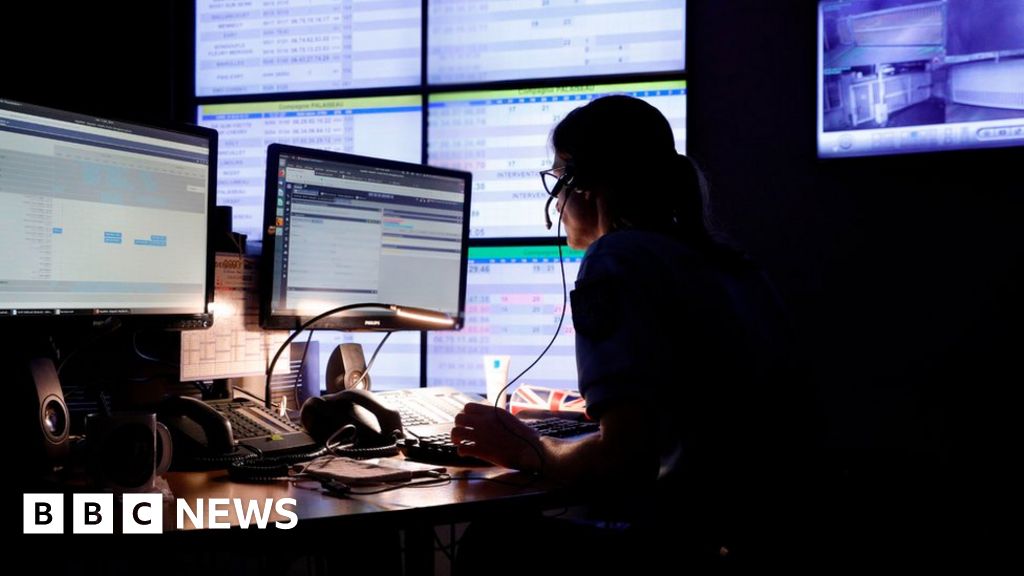 Jersey emergency service call outages 'life-threatening' - BBC News