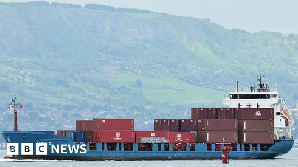 Spurn Point: Stricken cargo ship rescued after power loss - BBC News