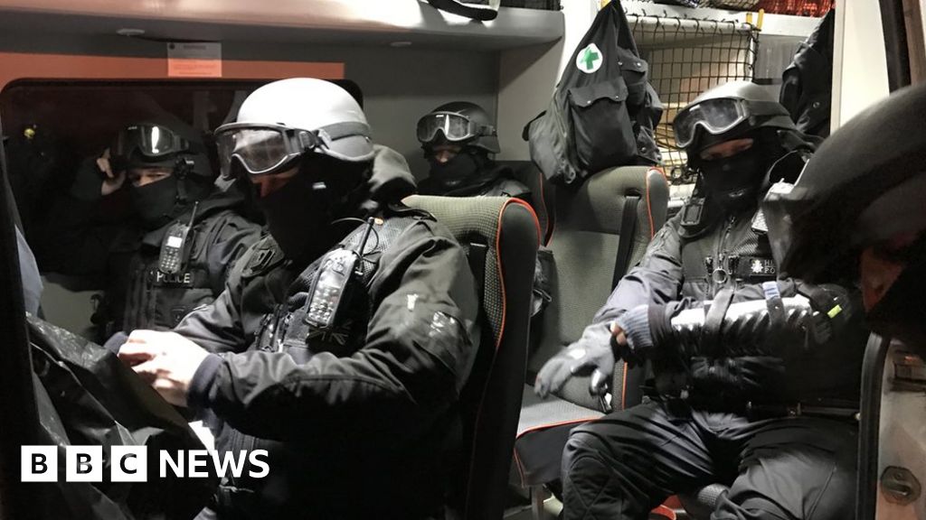 'Largest drugs operation' in Gwent Police force history - BBC News