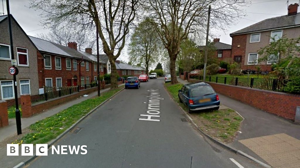 Sheffield stabbing: One man killed and three injured - BBC News