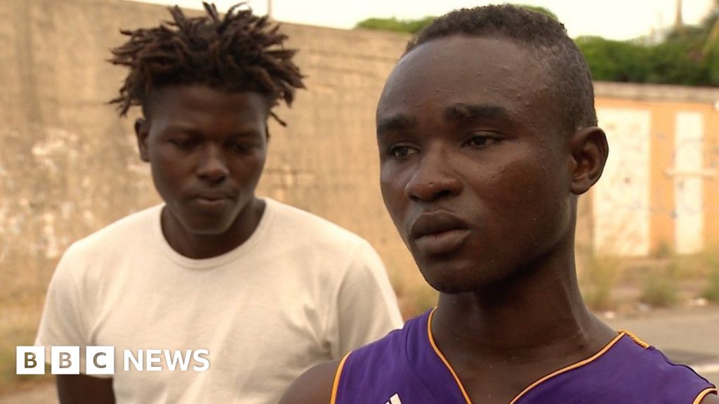 Migrant crisis: Italy a haven from killings and kidnaps - BBC News