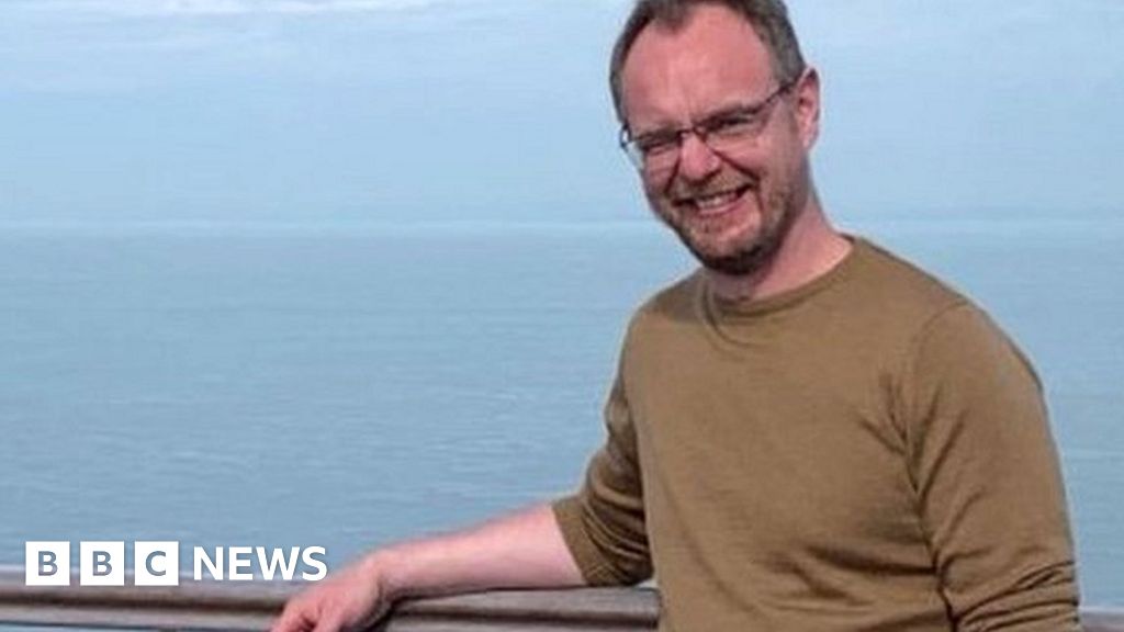 Corris crash: Tributes to motorcyclist Michael Peel - BBC News