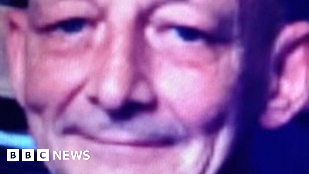 Man and woman charged with murder after fatal assault in Walkley - BBC News