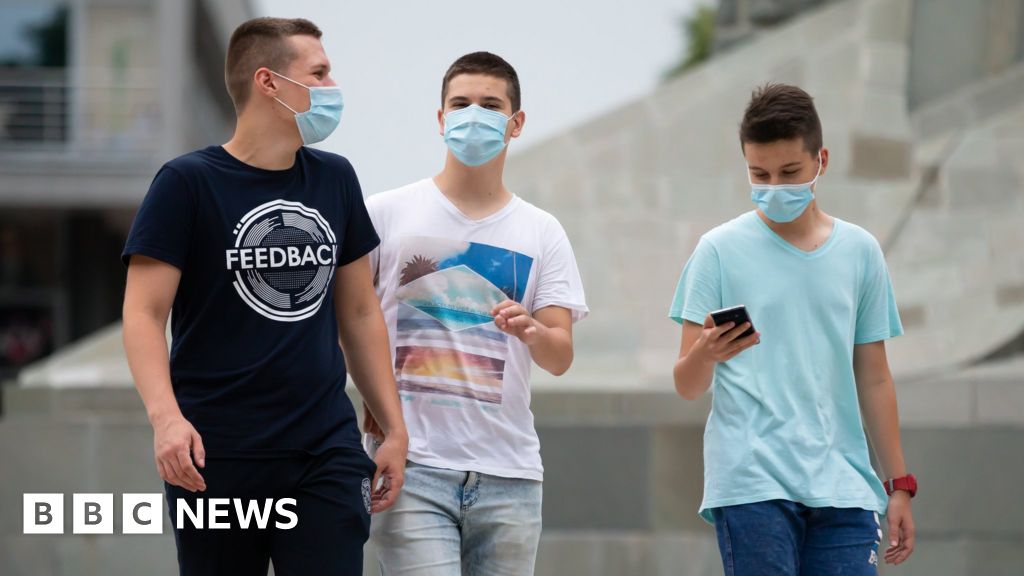 Coronavirus pandemic: Children aged 12 and over should wear masks - WHO ...