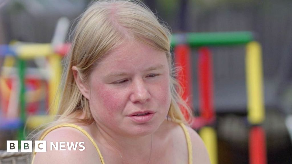 Coronavirus lockdown: 'I have never felt so blind before' - BBC News