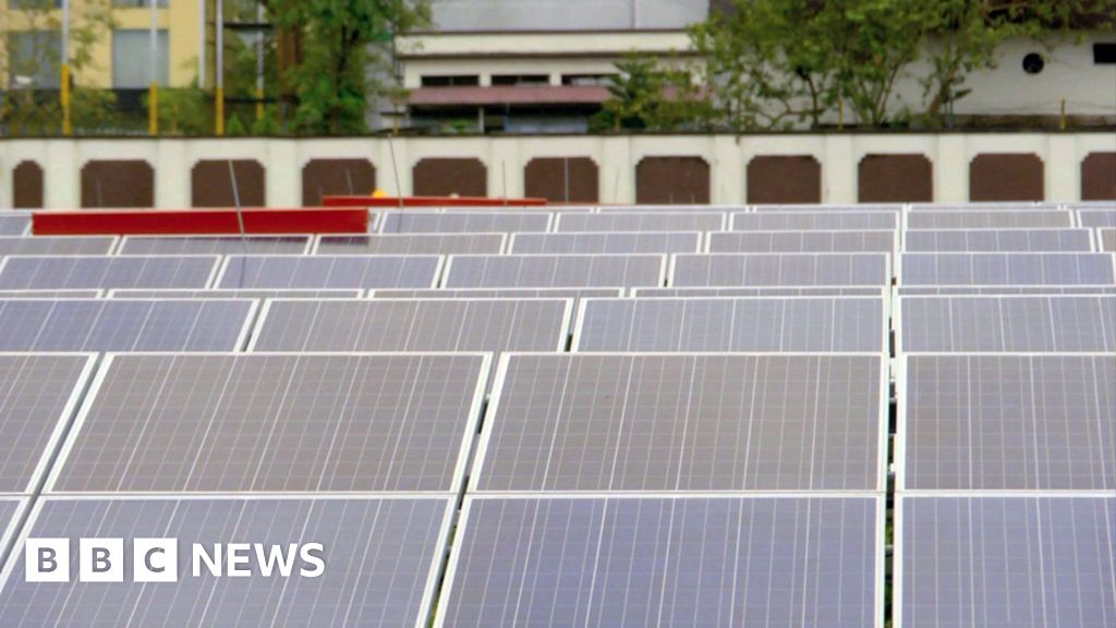 Inside the world's first solar-powered airport - BBC News