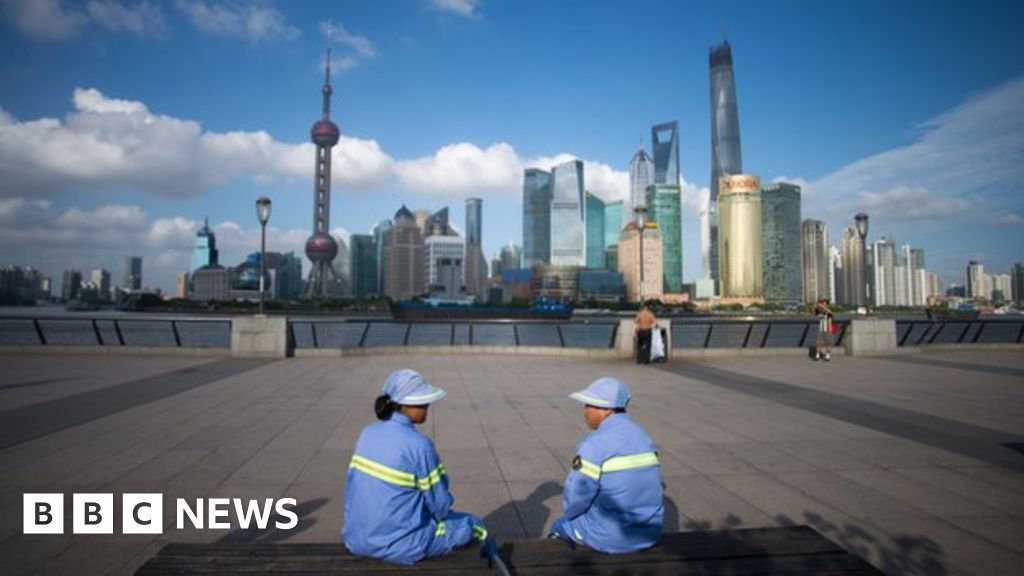 China economy: New signs of economic growth slowing - BBC News