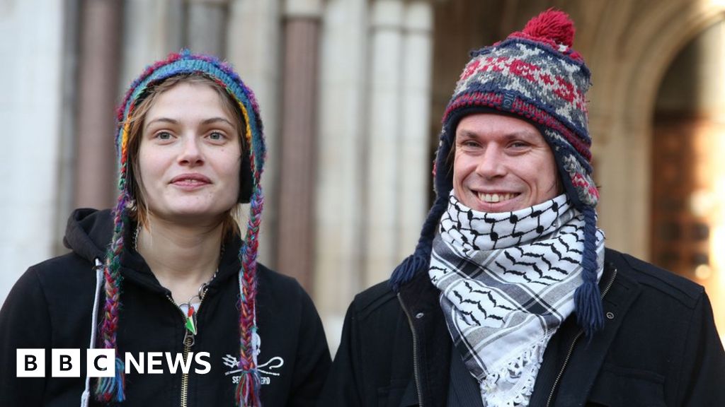 Lauri Love: Hacking suspect awaits extradition appeal decision - BBC News