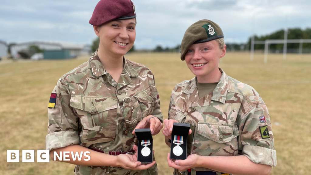 Colchester army medics get medals after Afghanistan evacuation - BBC News