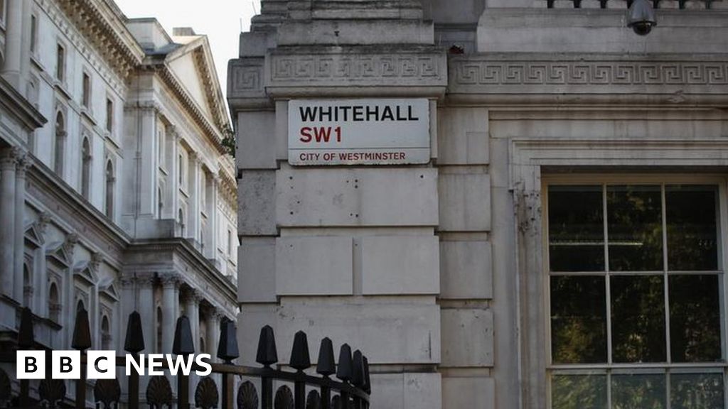 Efficiency drive across government saves £3.3bn in 2015-16 - BBC News