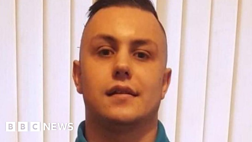South Shields stabbing: Three charged with murder - BBC News