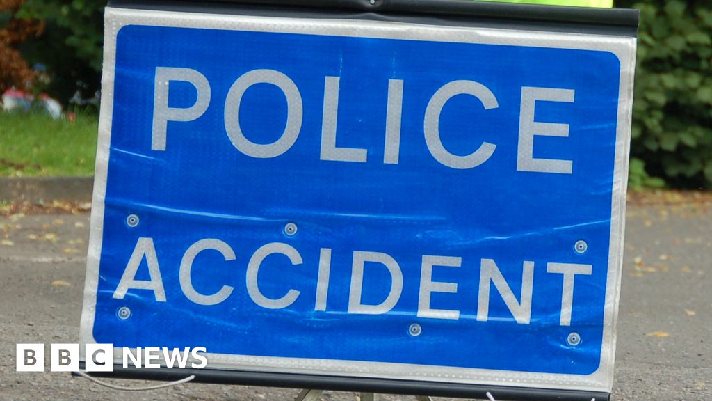 Police identify 87-year-old Peebles crash victim - BBC News