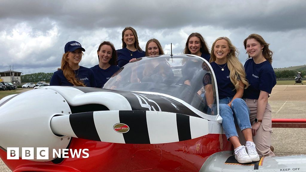 The female aviator helping women get their wings