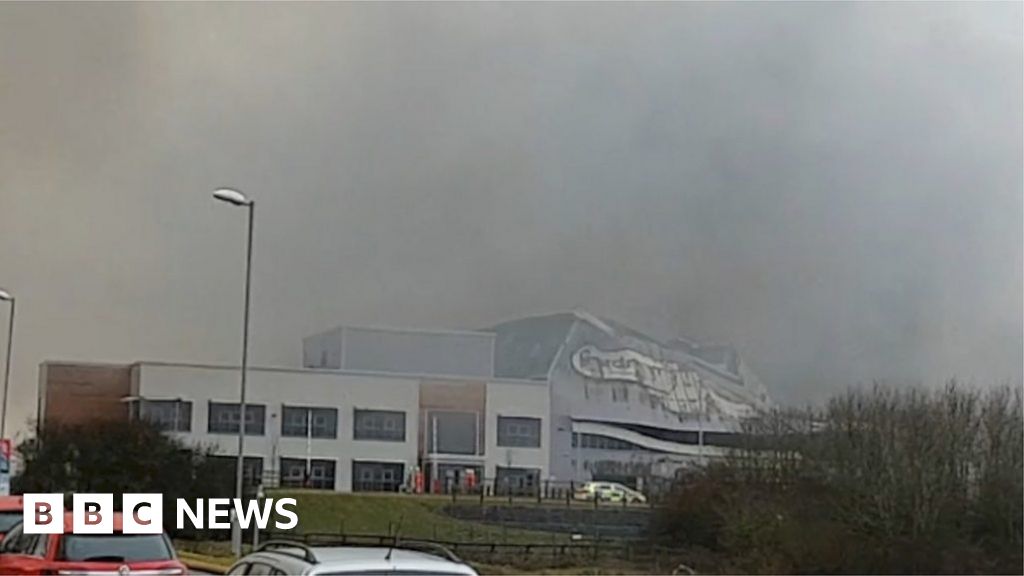 Warehouse in Daventry badly damaged in major fire