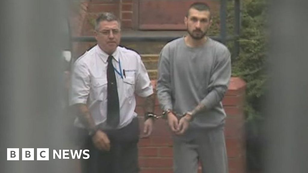 Wallsend stabbing: Father charged with murder of baby boy - BBC News
