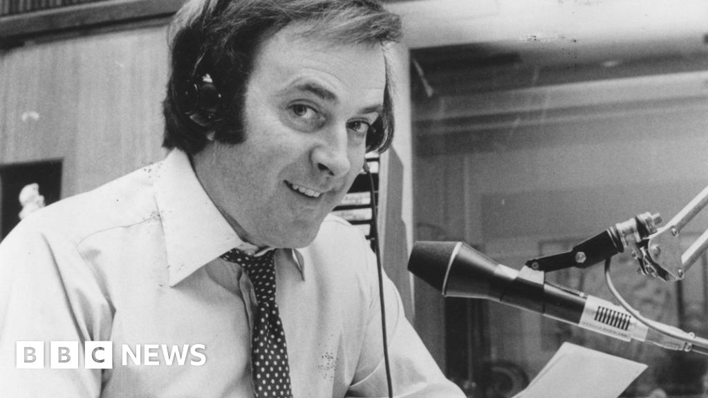 Sir Terry Wogan: A life in pictures - BBC News