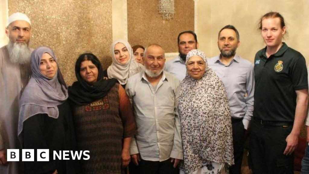 Blackburn family thanks 999 call handler for 'helping to save dad's life'