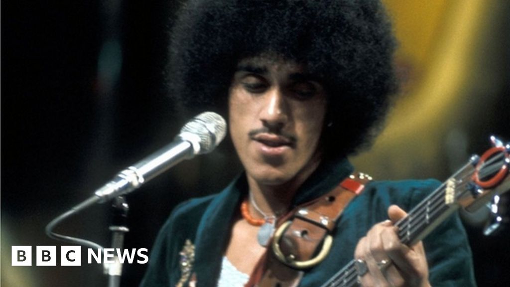 Thin Lizzy's Phil Lynott remembered in Sandwell Hospital plaque